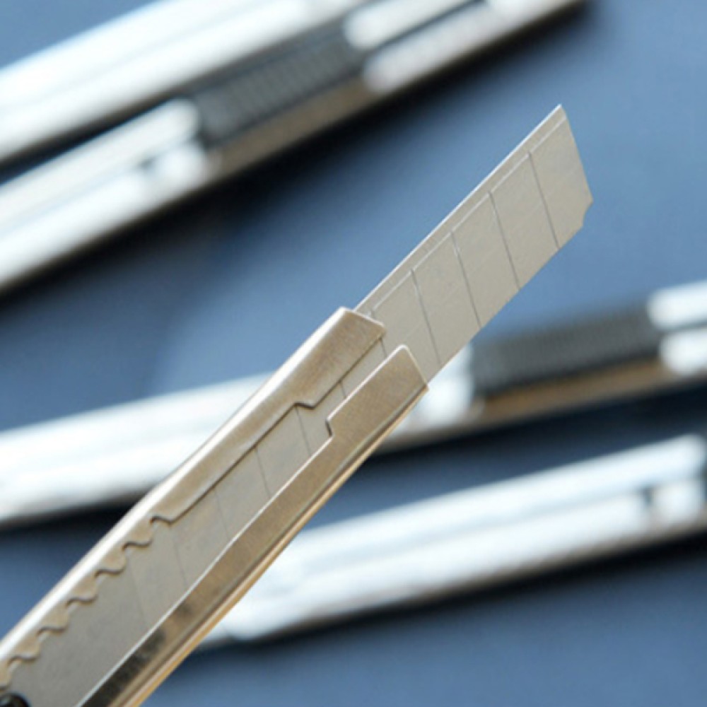 All Metal Utility Knife, Retractable Flat Cutter | JPS Household ...