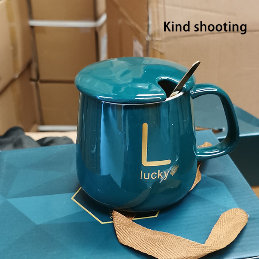 Lucky Ceramic Mugs with Lid, Spoon and Gift Box